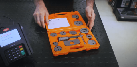 How To Use a Brake Caliper Wind Back Tool: The Essential Technique